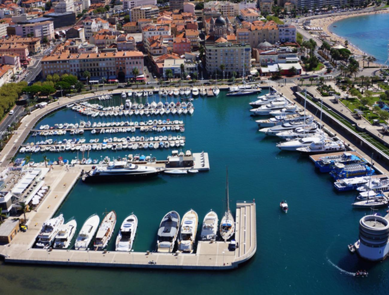 Port Saint-Raphaël - Vieux-Port : Toutes les informations sur le port