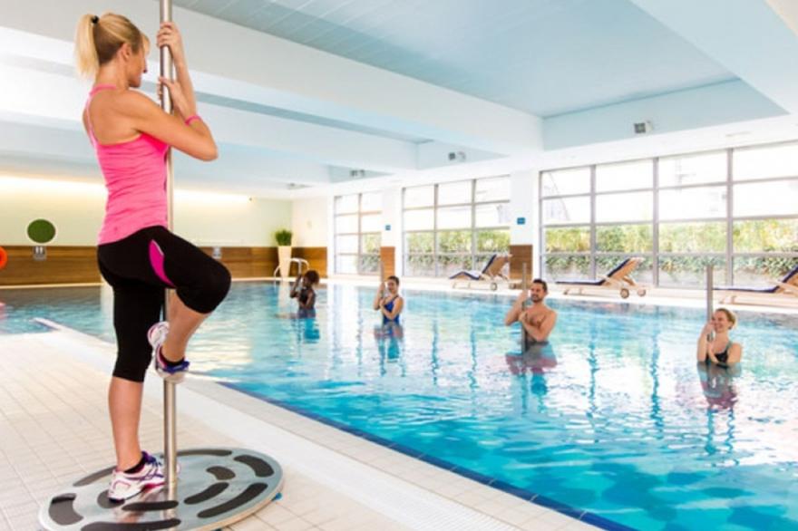 Connaissez-vous l'Aqua Pole Dance ? - Actualités Nautisme