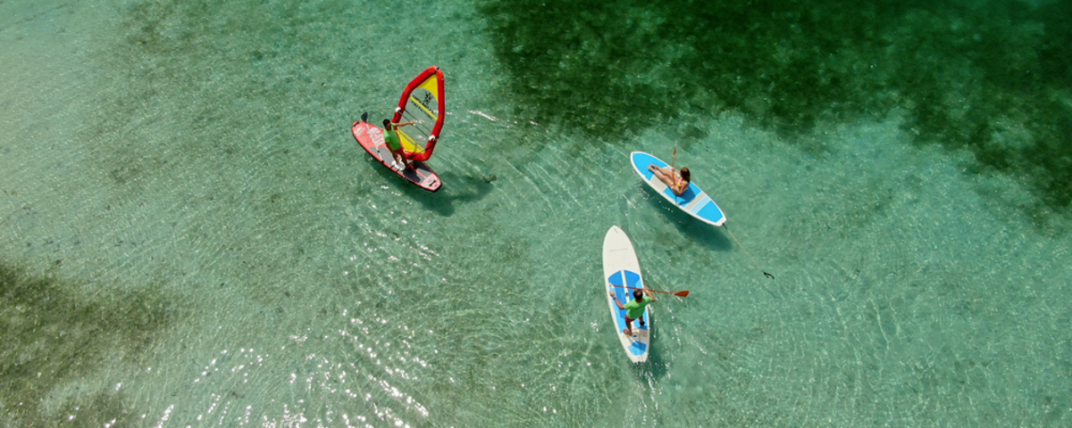 Avec Turtle Mast, transformez votre stand-up paddle en windSUP ...