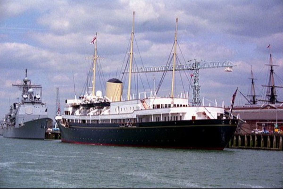 Montez à bord du yacht Britannia, « la vraie maison » de la reine Elizabeth II - Actualités Nautisme