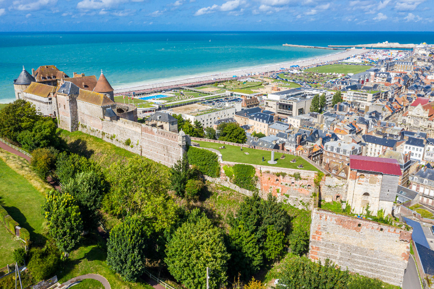 Envie de mer depuis Paris ? Voici les plages les plus proches pour une ...