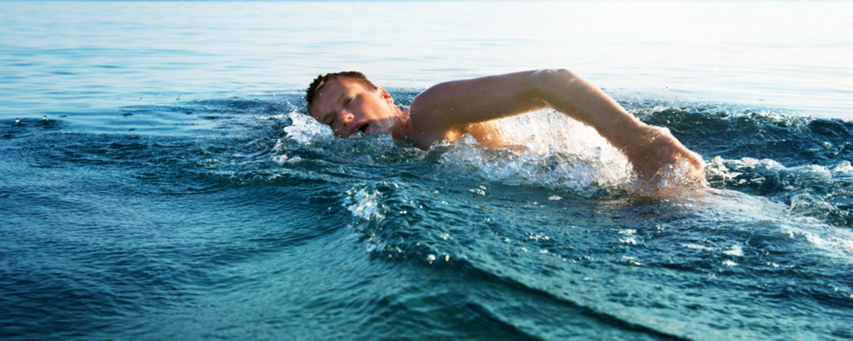 Les 5 bienfaits de la nage en eau de mer - Actualités Nautisme