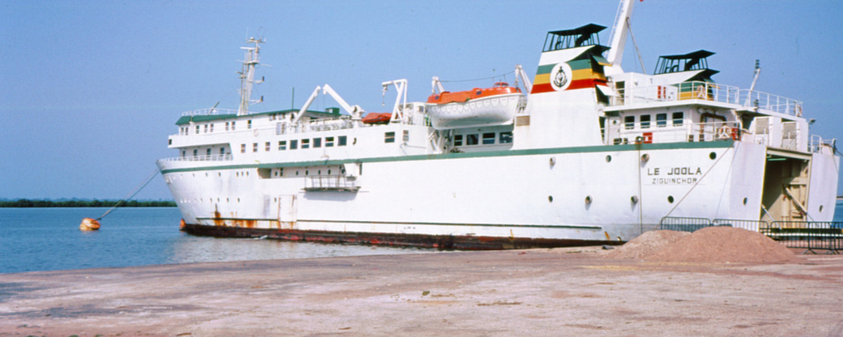MV Le Joola : le naufrage qui a endeuillé le Sénégal et marqué l ...