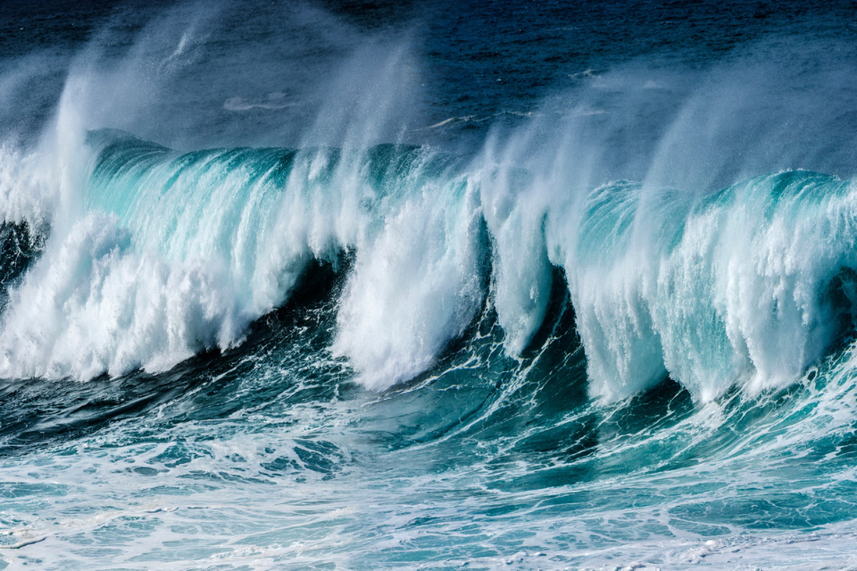 Une vague de 19,7 mètres mesurée par le satellite SWOT : un record ...