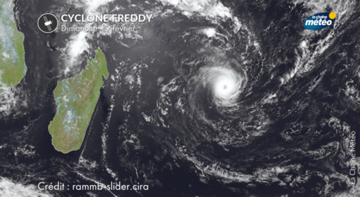 Océan indien : la Réunion en alerte orange cyclonique à l'approche du ...