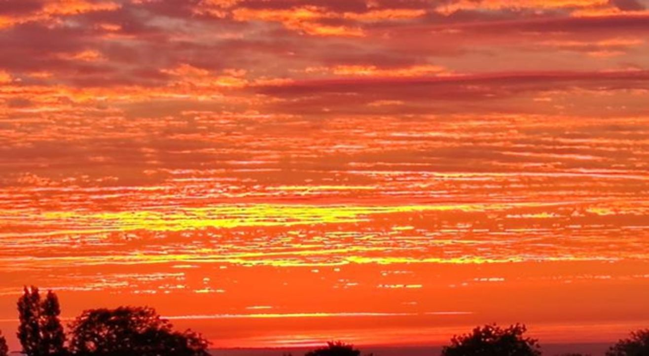 Pourquoi des couleurs du ciel stupéfiantes au lever et coucher du ...