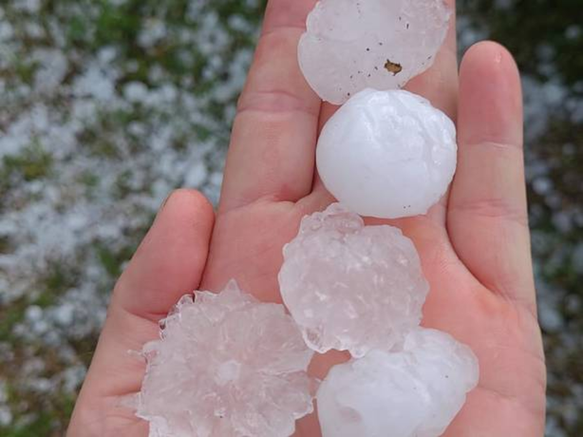Suivi des orages : les orages se poursuivent des Pyrénées au nord-est ... Suivi des orages : les orages se poursuivent des Pyrénées au nord-est ...