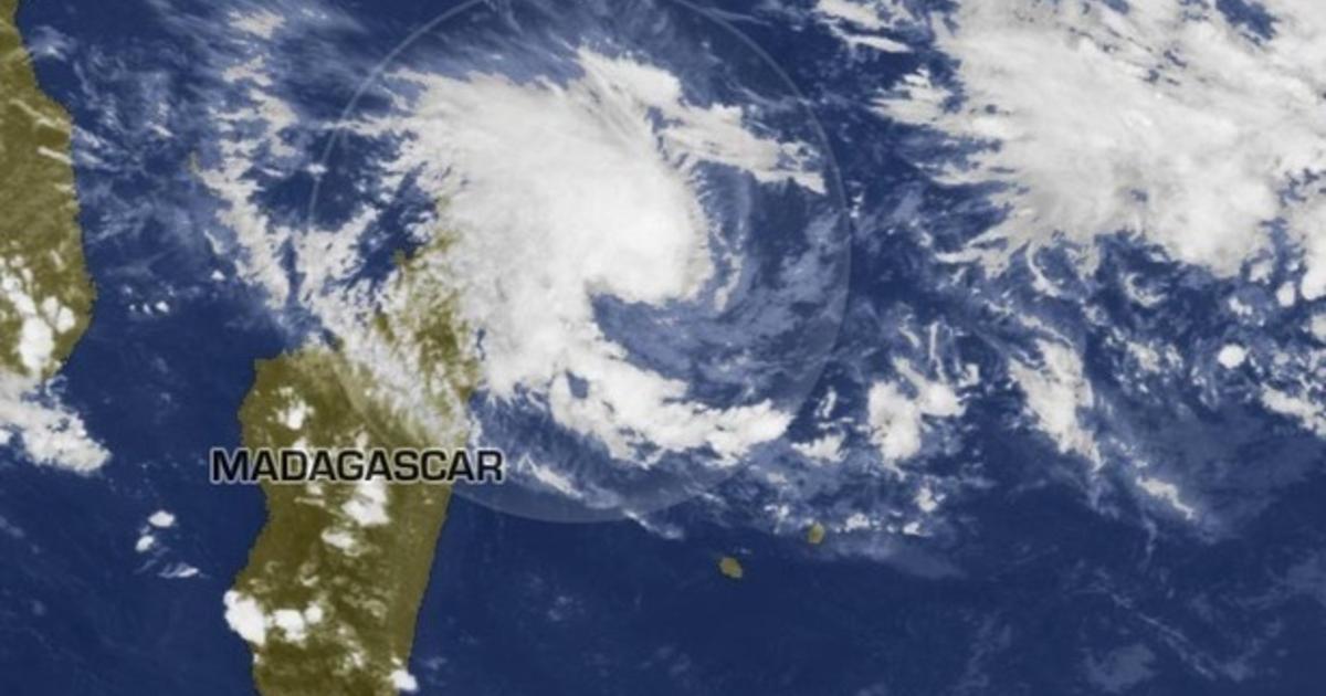 La tempête tropicale Bingiza au large de la Réunion - Actualités La ...